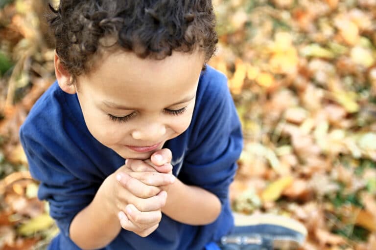 4 Ways to Pray for Kids in Your Ministry and Community